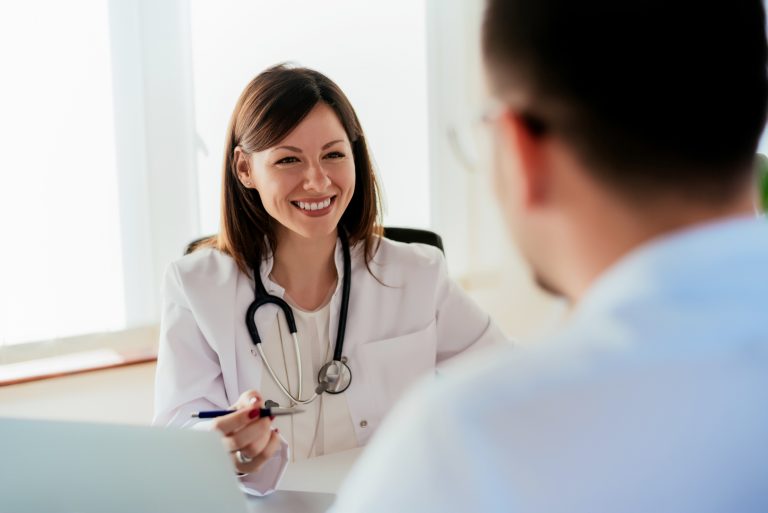 ¿Cuánto cuesta una consulta con un médico privado? - Salud24H